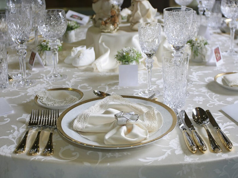 Table Manners we all need to know but Don't : BetterButter Blog: Indian ...